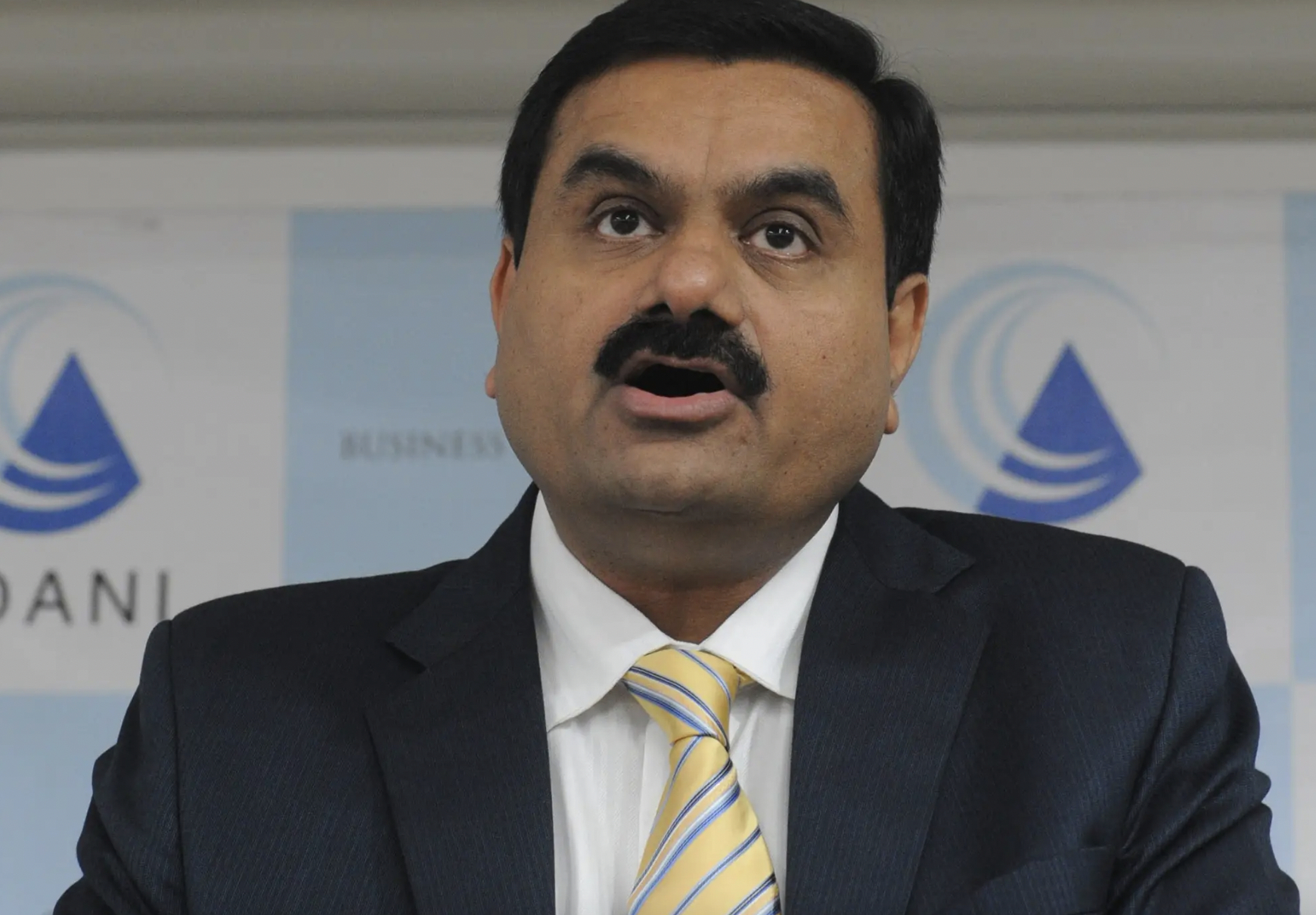 Chứng khoán lao dốc, 4 tỷ phú Ấn Độ mất 45 tỷ USD trong tháng này